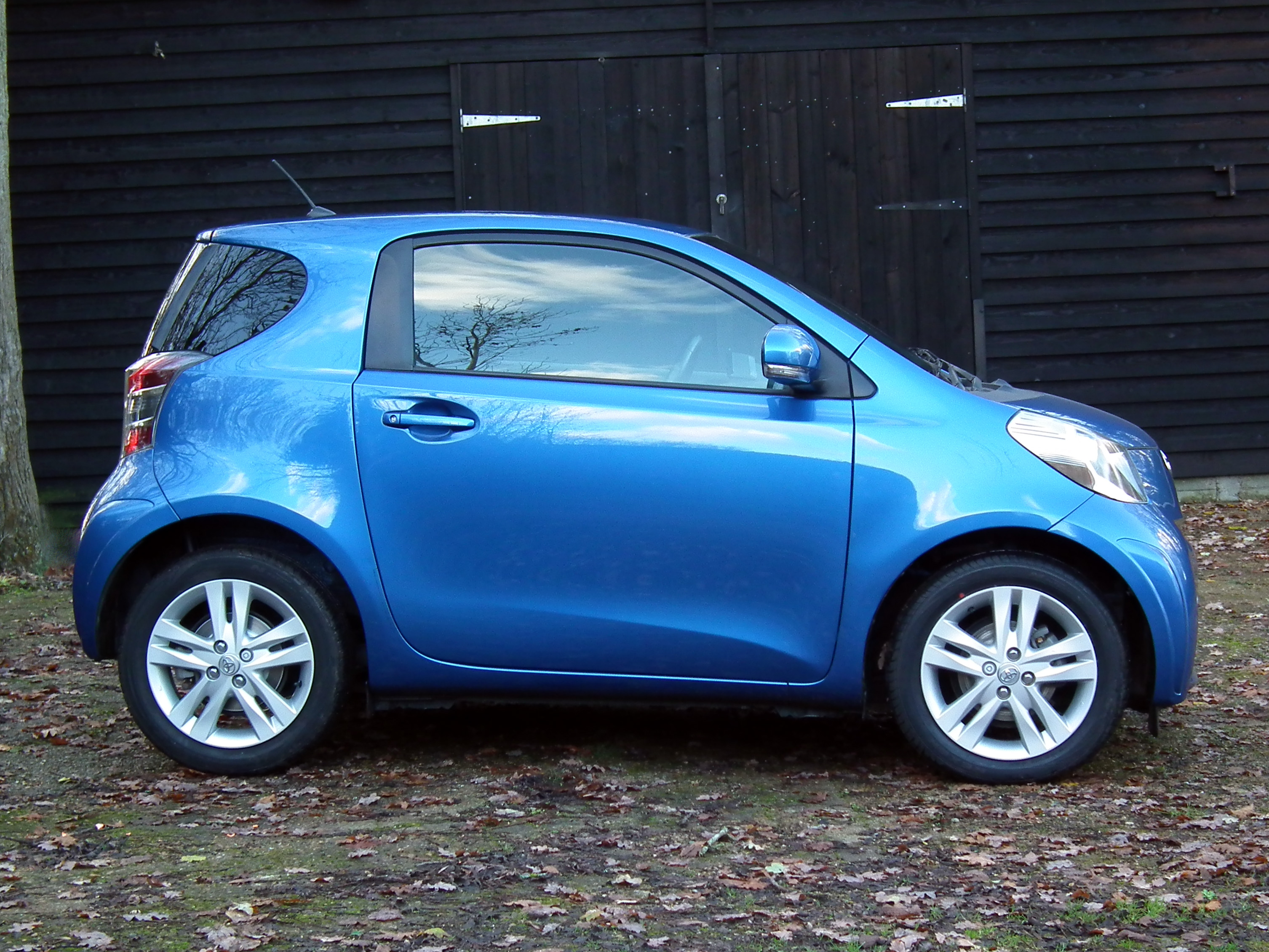 ** NOW SOLD ** 2011 ‘11’ TOYOTA iQ3 1.33, 1 OWNER, TOP SPEC, 59K, 3 ...