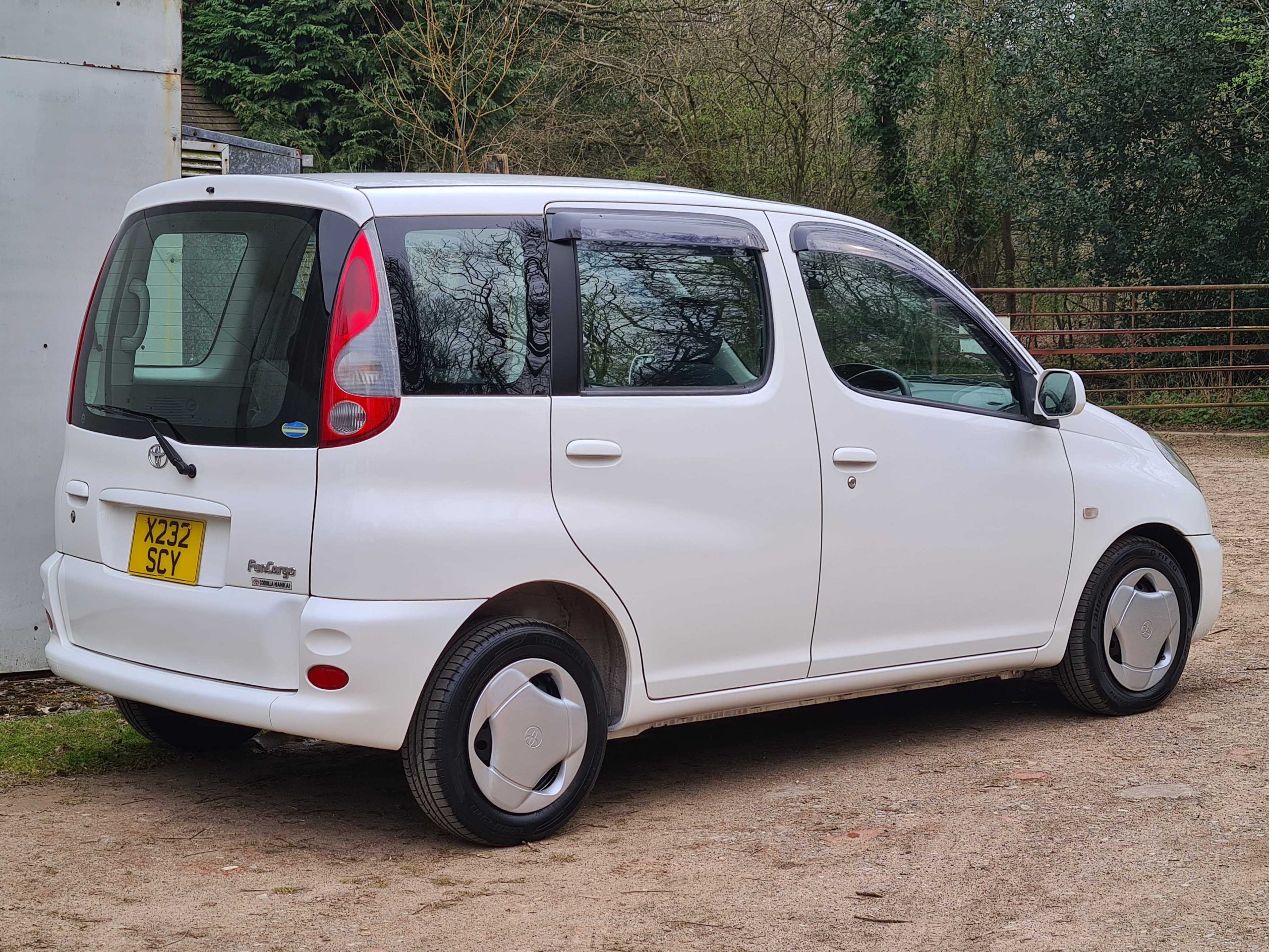 ** NOW SOLD ** 2000 TOYOTA FUNCARGO FUN CARGO (YARIS VERSO IN THE UK) 1 ...